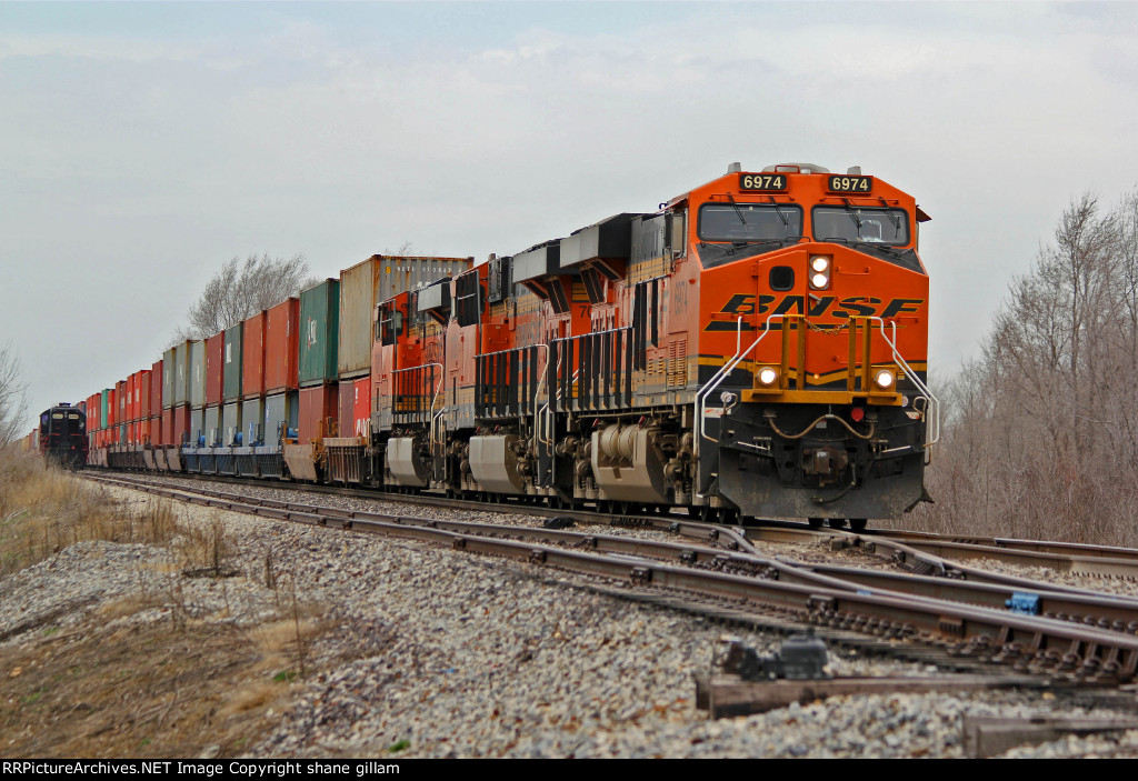 BNSF 6974 Takes the S LBALPC1 EB into Norborne Mo.